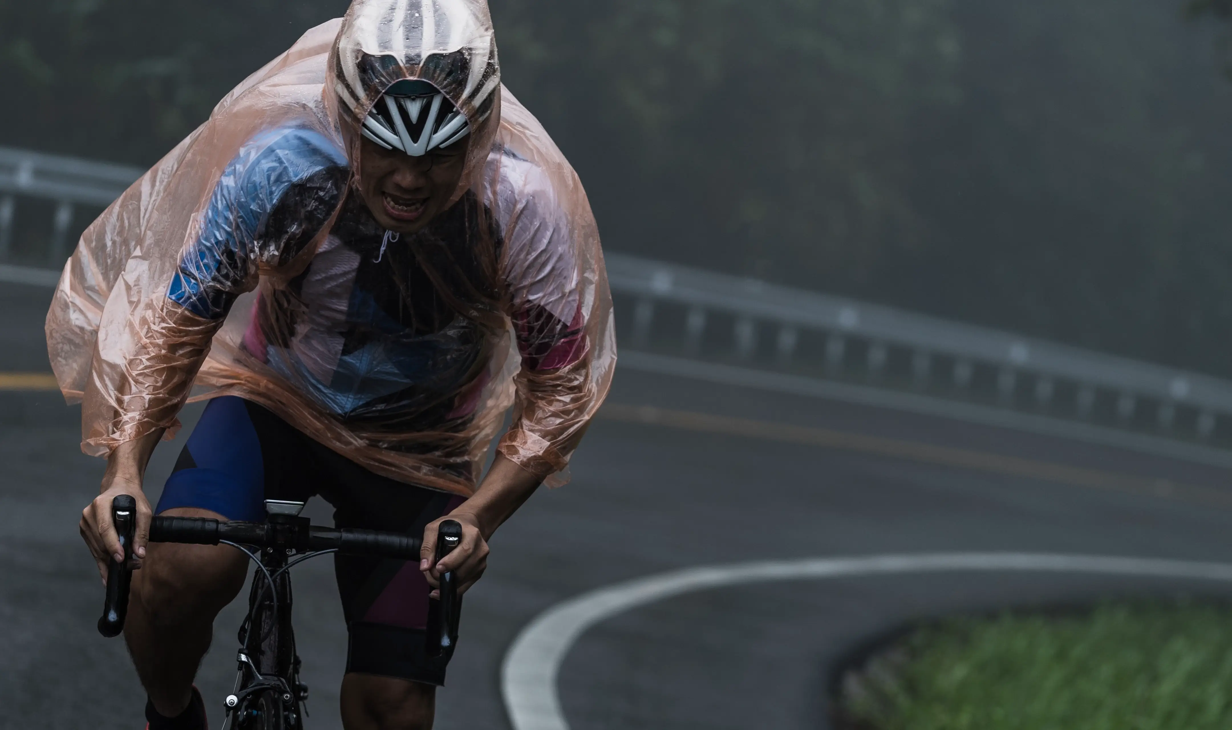 5 Tips for Cycling to Work in Bad Weather | Sundays Insurance